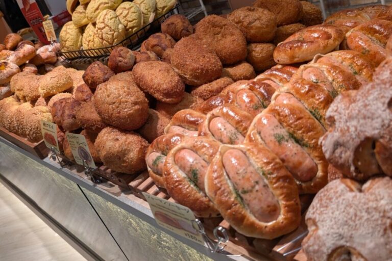 五種類のお米を生地に練り込んだ”アールベイカー流”パンをR Baker mini新横浜店で先行販売 - R Baker｜アールベイカー